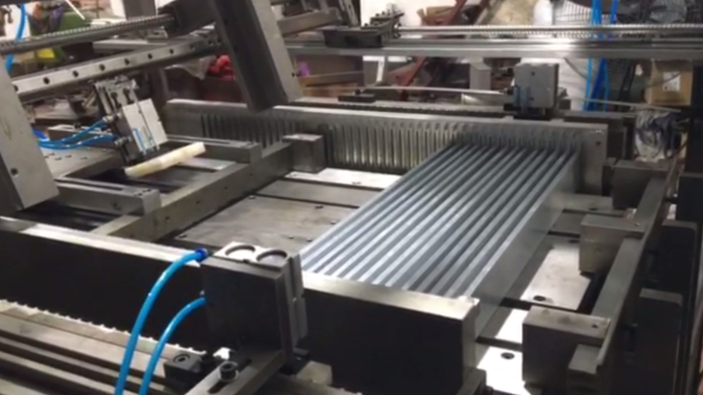 5.5kw Motor Power Radiator Core Assembly Machine Singer Or Double Rows ...