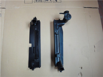 Durable Radiator Plastic Tank Pneumatic Installation Corrosion ...
