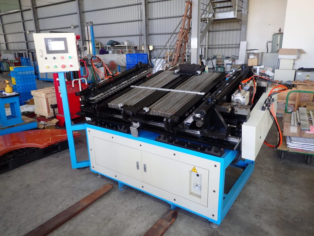 0.8Mpa Radiator Core Builder Machine With 900*900mm Workstation