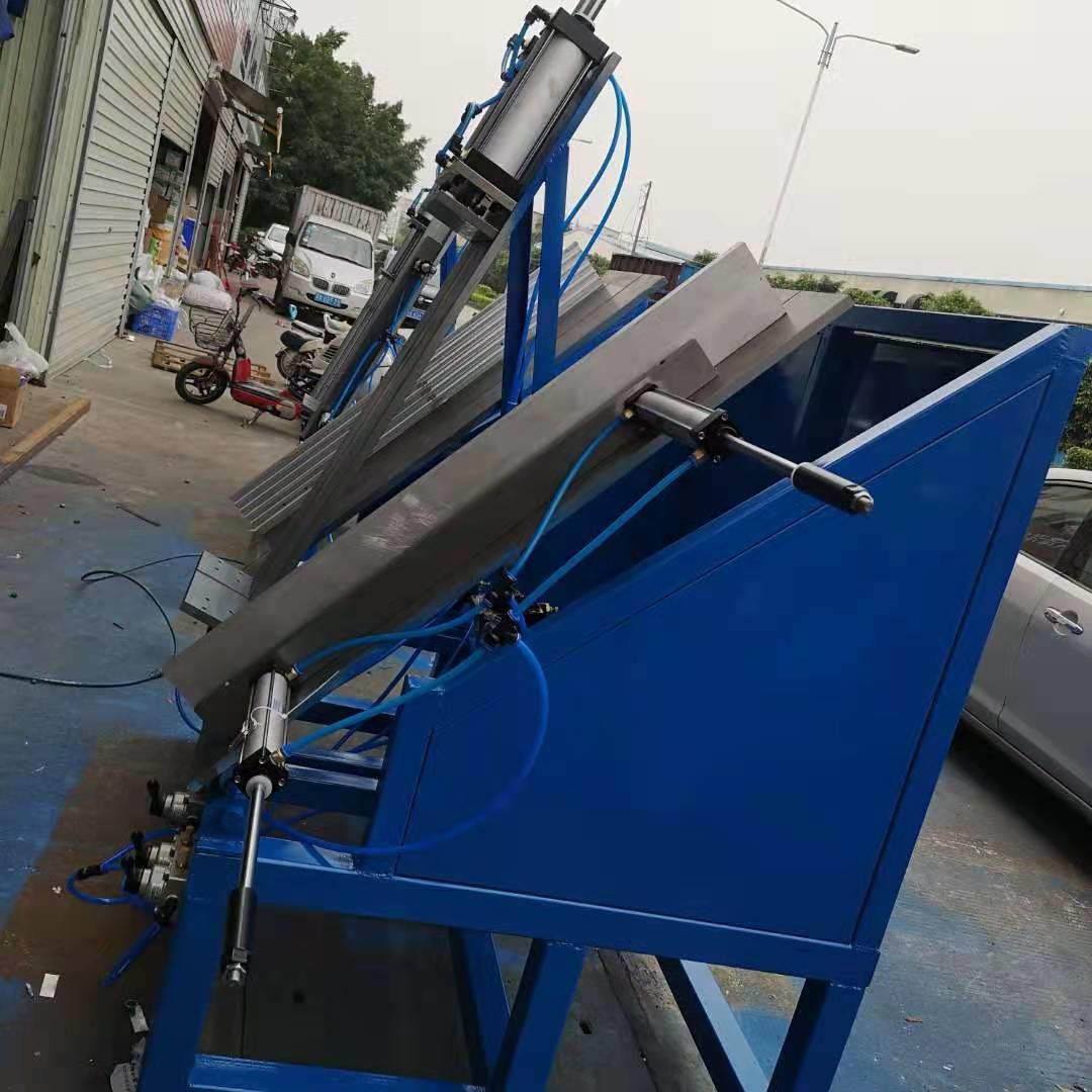 2.5kw Radiator Core Builder Machine Maximum Size 1200*1000mm Core ...